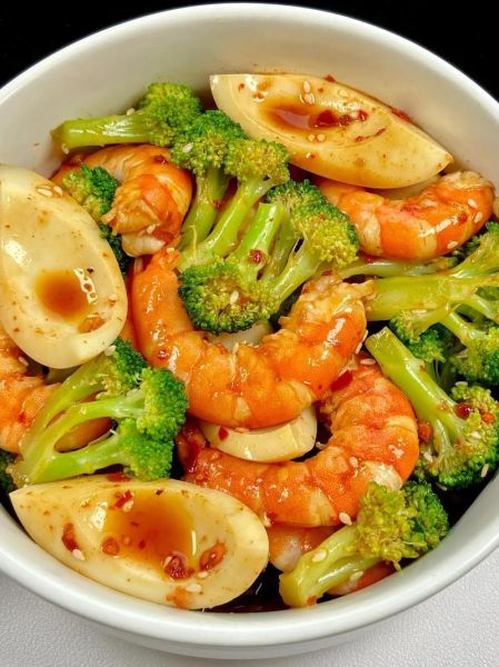 西兰花凉拌怎么做好吃_西兰花凉拌要不要焯水-第1张图片-山城妙识 西兰花凉拌怎么做好吃_西兰花凉拌要不要焯水-第1张图片-山城妙识