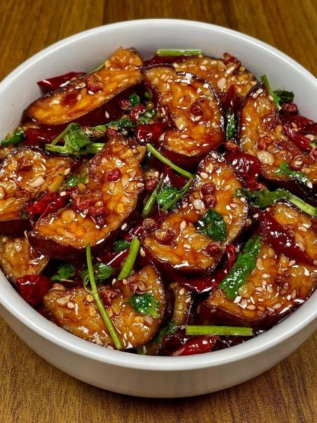 长茄子怎么做好吃_长茄子家常做法窍门-第2张图片-山城妙识