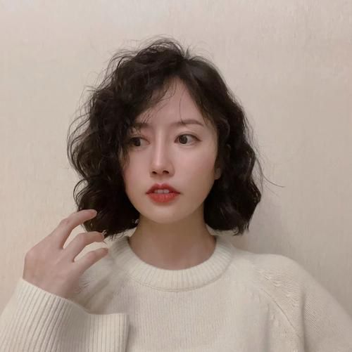 短发蛋卷头怎么烫_蛋卷头发型图片短发适合脸型-第1张图片-山城妙识