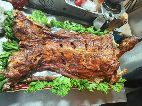 烤全羊用什么调料_烤全羊怎么烤才外酥里嫩-第1张图片-山城妙识 烤全羊用什么调料_烤全羊怎么烤才外酥里嫩-第1张图片-山城妙识