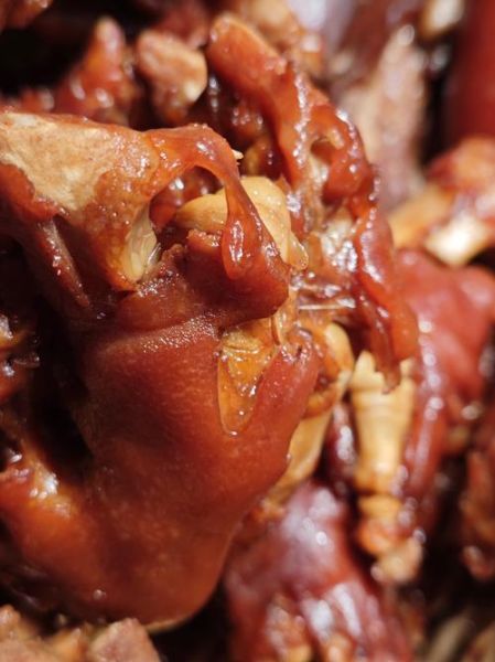 正宗卤猪蹄的做法及配料_家庭版卤猪蹄怎么做-第1张图片-山城妙识 正宗卤猪蹄的做法及配料_家庭版卤猪蹄怎么做-第1张图片-山城妙识