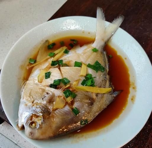 小鲳鱼怎么做好吃_小鲳鱼最简单的家常做法-第2张图片-山城妙识