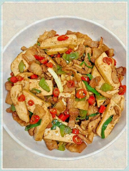 攸县香干炒肉怎么做_攸县香干炒肉正宗做法-第2张图片-山城妙识 攸县香干炒肉怎么做_攸县香干炒肉正宗做法-第2张图片-山城妙识