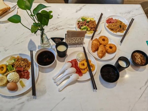 西餐自助早餐热菜有哪些_如何搭配更受欢迎-第1张图片-山城妙识