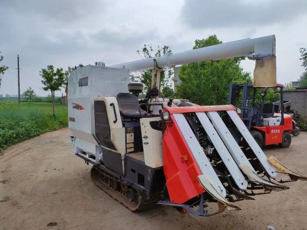 水稻收割机多少钱一台_水稻收割机哪个品牌好-第2张图片-山城妙识 水稻收割机多少钱一台_水稻收割机哪个品牌好-第2张图片-山城妙识