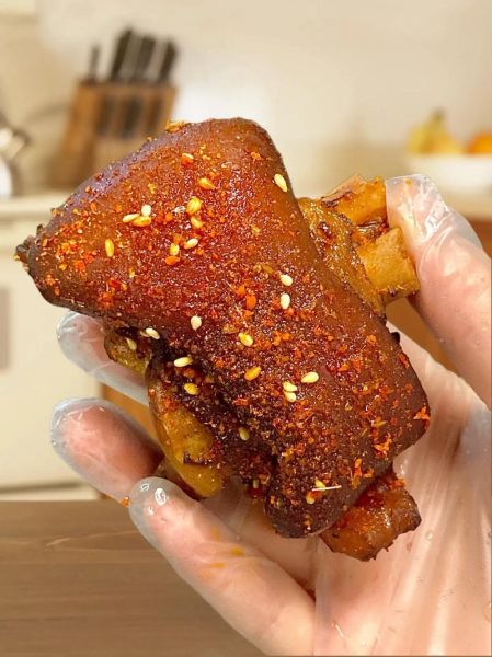 网红烤猪蹄怎么做_网红烤猪蹄哪里学最正宗-第3张图片-山城妙识 网红烤猪蹄怎么做_网红烤猪蹄哪里学最正宗-第3张图片-山城妙识