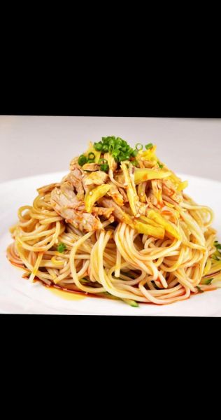 鸡胸脯肉丝面条怎么做_鸡胸肉面条减脂做法-第2张图片-山城妙识 鸡胸脯肉丝面条怎么做_鸡胸肉面条减脂做法-第2张图片-山城妙识