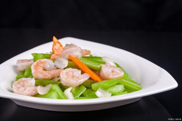 鲜虾炒芹菜怎么做_鲜虾炒芹菜需要焯水吗-第2张图片-山城妙识 鲜虾炒芹菜怎么做_鲜虾炒芹菜需要焯水吗-第2张图片-山城妙识
