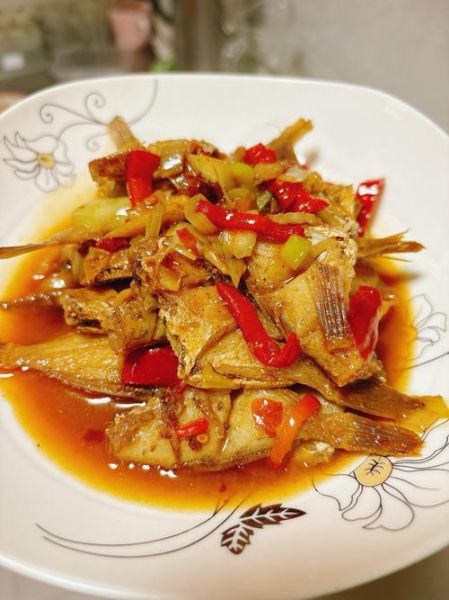 红烧扒皮鱼怎么做_红烧扒皮鱼用不用先煎-第1张图片-山城妙识 红烧扒皮鱼怎么做_红烧扒皮鱼用不用先煎-第1张图片-山城妙识