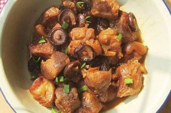 炖猪肉怎么做好吃_炖猪肉放什么配料最香-第3张图片-山城妙识 炖猪肉怎么做好吃_炖猪肉放什么配料最香-第3张图片-山城妙识