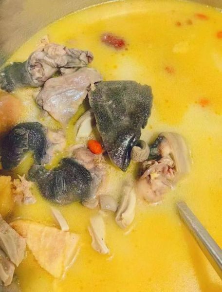 猪肚鸡煲的做法大全_猪肚鸡煲用什么锅最好-第3张图片-山城妙识 猪肚鸡煲的做法大全_猪肚鸡煲用什么锅最好-第3张图片-山城妙识