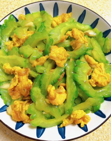 苦瓜炒蛋怎么做_苦瓜炒蛋正宗做法-第2张图片-山城妙识 苦瓜炒蛋怎么做_苦瓜炒蛋正宗做法-第2张图片-山城妙识