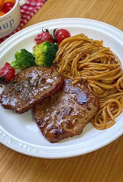 黑椒牛排意大利面怎么做_牛排要几分熟才嫩-第1张图片-山城妙识 黑椒牛排意大利面怎么做_牛排要几分熟才嫩-第1张图片-山城妙识