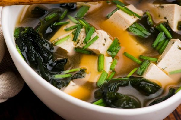 菠菜豆腐汤的危害_菠菜豆腐汤会导致结石吗-第2张图片-山城妙识 菠菜豆腐汤的危害_菠菜豆腐汤会导致结石吗-第2张图片-山城妙识