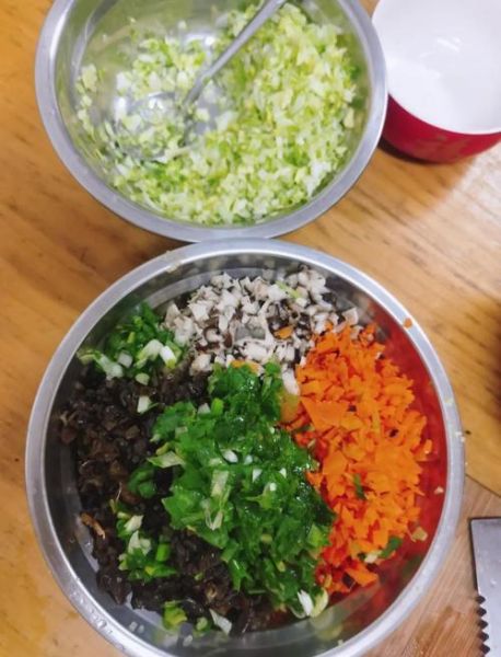 圆白菜素馅饺子怎么做_圆白菜素馅饺子好吃吗-第1张图片-山城妙识 圆白菜素馅饺子怎么做_圆白菜素馅饺子好吃吗-第1张图片-山城妙识