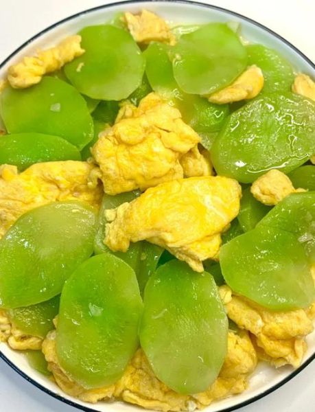 莴笋炒鸡蛋热量高吗_莴笋炒鸡蛋有什么营养-第1张图片-山城妙识 莴笋炒鸡蛋热量高吗_莴笋炒鸡蛋有什么营养-第1张图片-山城妙识