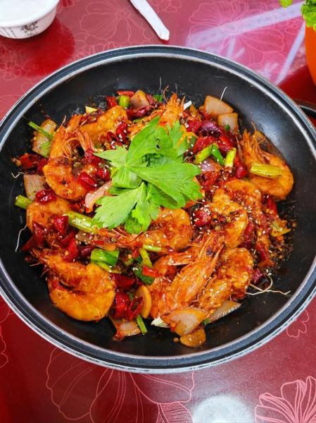 香辣虾高清大图_香辣虾怎么做才够味-第1张图片-山城妙识 香辣虾高清大图_香辣虾怎么做才够味-第1张图片-山城妙识