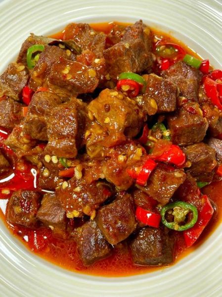 牛肉粒怎么做好吃_家常牛肉粒做法-第1张图片-山城妙识