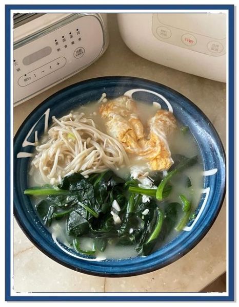 金针菇菠菜汤怎么做好喝_家常做法步骤-第1张图片-山城妙识 金针菇菠菜汤怎么做好喝_家常做法步骤-第1张图片-山城妙识