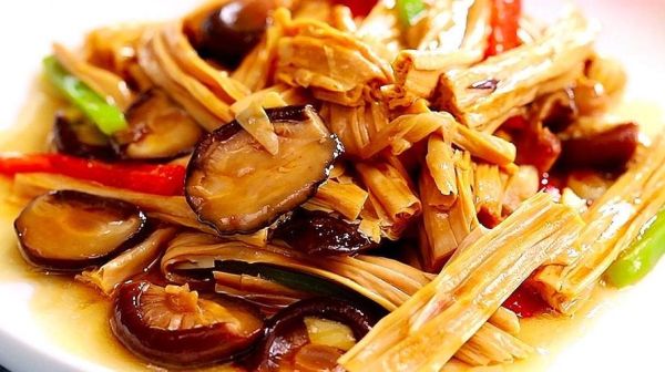 烧腐竹怎么做好吃_腐竹泡发多久合适-第3张图片-山城妙识 烧腐竹怎么做好吃_腐竹泡发多久合适-第3张图片-山城妙识