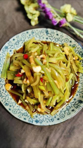 凉拌笋丝家常做法_凉拌笋丝怎么做好吃-第3张图片-山城妙识 凉拌笋丝家常做法_凉拌笋丝怎么做好吃-第3张图片-山城妙识