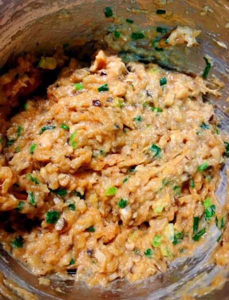 香菇三鲜馅饺子怎么做_香菇三鲜馅饺子怎么调馅-第1张图片-山城妙识