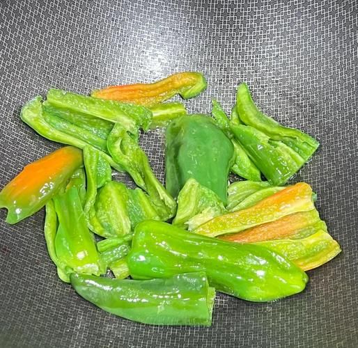 湖北辣椒炒肉怎么做_正宗做法步骤-第3张图片-山城妙识