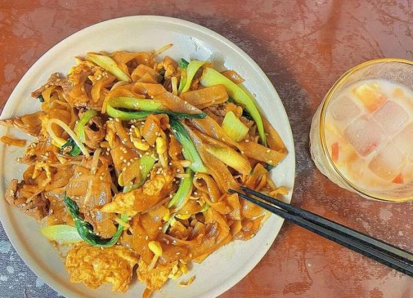 脆皮干炒牛河怎么做_正宗脆皮干炒牛河配方-第2张图片-山城妙识 脆皮干炒牛河怎么做_正宗脆皮干炒牛河配方-第2张图片-山城妙识