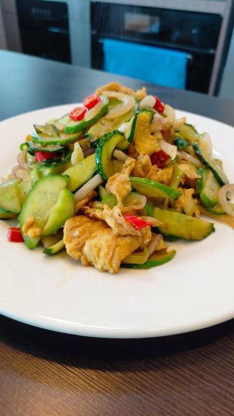 瓜片炒鸡蛋怎么做_黄瓜炒鸡蛋家常做法-第3张图片-山城妙识 瓜片炒鸡蛋怎么做_黄瓜炒鸡蛋家常做法-第3张图片-山城妙识