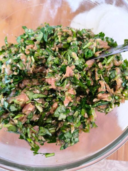 香菜馅饺子香菜用焯水吗_香菜不焯水会苦吗-第3张图片-山城妙识 香菜馅饺子香菜用焯水吗_香菜不焯水会苦吗-第3张图片-山城妙识