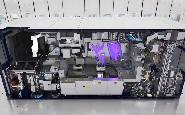 荷兰光刻机最新进展_对中国半导体影响-第1张图片-山城妙识