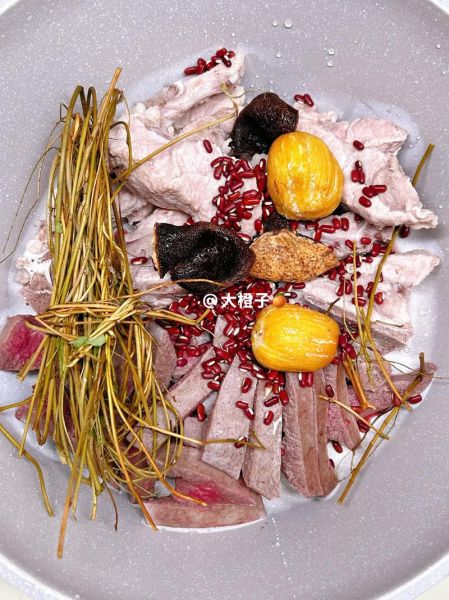 鸡骨草清热祛湿汤怎么做_鸡骨草汤适合什么人喝-第2张图片-山城妙识 鸡骨草清热祛湿汤怎么做_鸡骨草汤适合什么人喝-第2张图片-山城妙识