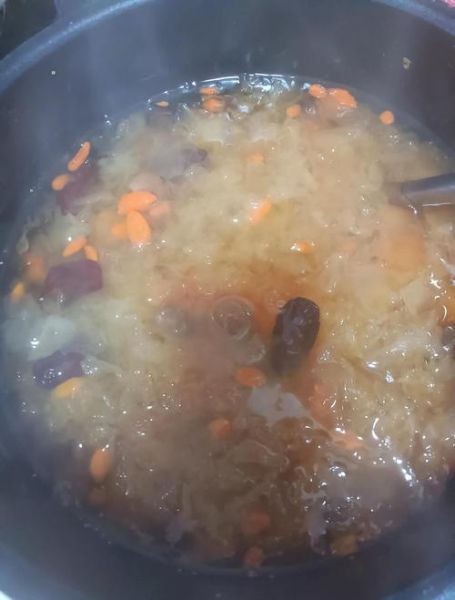 银耳羹的做法电压力锅_电压力锅银耳羹要多久-第1张图片-山城妙识 银耳羹的做法电压力锅_电压力锅银耳羹要多久-第1张图片-山城妙识