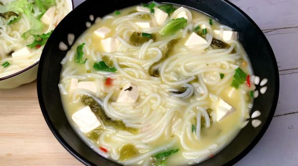 鱼粉是什么做的_鱼粉的营养价值高吗-第1张图片-山城妙识