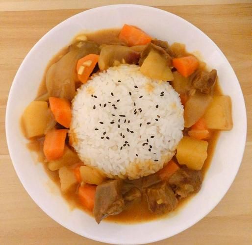 咖喱牛肉土豆怎么做_咖喱牛肉土豆经典做法-第1张图片-山城妙识 咖喱牛肉土豆怎么做_咖喱牛肉土豆经典做法-第1张图片-山城妙识