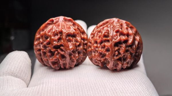 盘核桃的正确手法_盘核桃多久能包浆-第3张图片-山城妙识