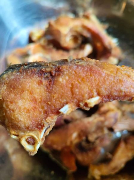 炸草鱼怎么做才酥脆_草鱼炸多久才熟-第2张图片-山城妙识 炸草鱼怎么做才酥脆_草鱼炸多久才熟-第2张图片-山城妙识