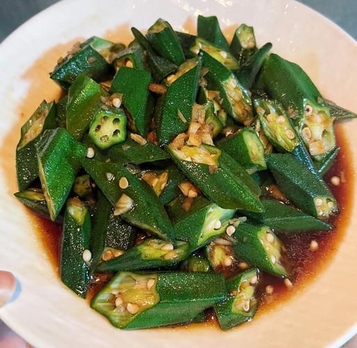 白灼秋葵怎么做_秋葵焯水几分钟才脆嫩-第2张图片-山城妙识 白灼秋葵怎么做_秋葵焯水几分钟才脆嫩-第2张图片-山城妙识