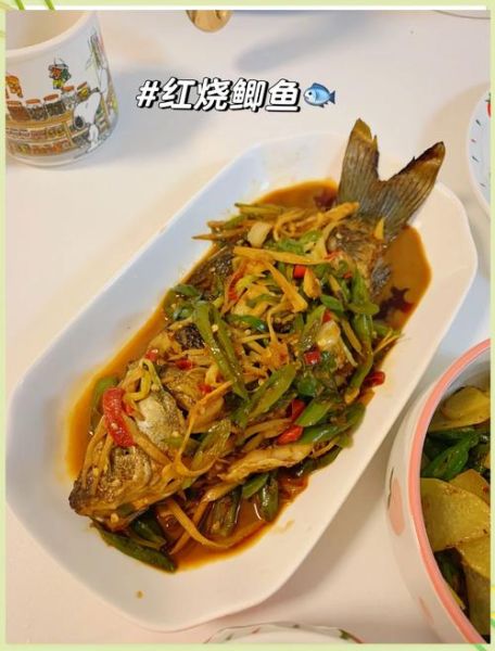 红烧鲫鱼怎么做才好吃_家常红烧鲫鱼做法-第1张图片-山城妙识 红烧鲫鱼怎么做才好吃_家常红烧鲫鱼做法-第1张图片-山城妙识