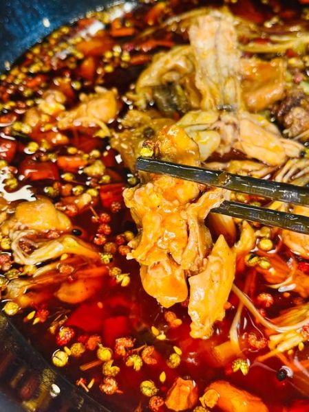 麻辣兔肉火锅怎么做_兔肉火锅底料怎么配-第3张图片-山城妙识 麻辣兔肉火锅怎么做_兔肉火锅底料怎么配-第3张图片-山城妙识