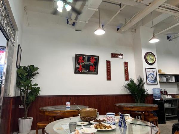 正宗广式煲仔饭用什么锅_砂锅还是铸铁锅-第1张图片-山城妙识 正宗广式煲仔饭用什么锅_砂锅还是铸铁锅-第1张图片-山城妙识