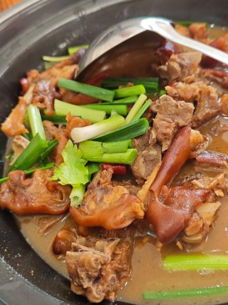 狗肉煲的做法_狗肉煲怎么做好吃-第1张图片-山城妙识