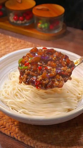 茄子打卤面卤怎么做_茄子打卤面卤的正宗做法-第1张图片-山城妙识