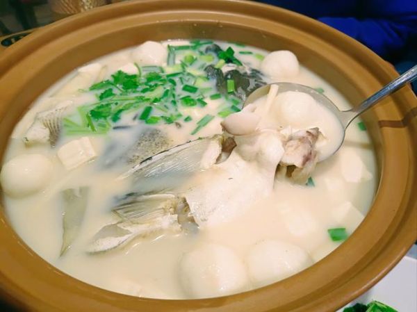 鱼头汤怎么做好吃_鱼头汤去腥增鲜窍门-第3张图片-山城妙识 鱼头汤怎么做好吃_鱼头汤去腥增鲜窍门-第3张图片-山城妙识
