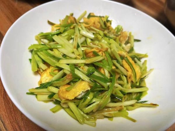 青蒜怎么炒好吃_青蒜的家常做法-第1张图片-山城妙识 青蒜怎么炒好吃_青蒜的家常做法-第1张图片-山城妙识