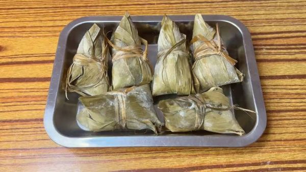 买的粽子煮多长时间能熟_冷冻粽子煮多久才熟-第1张图片-山城妙识