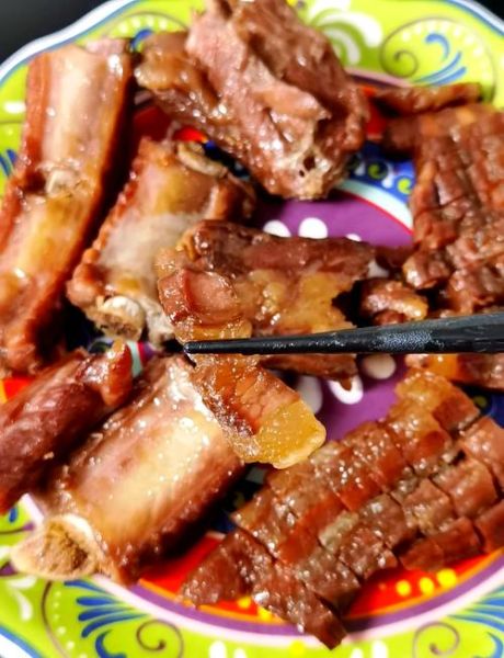 腊肉排骨怎么做好吃_腊肉排骨的家常做法-第1张图片-山城妙识 腊肉排骨怎么做好吃_腊肉排骨的家常做法-第1张图片-山城妙识