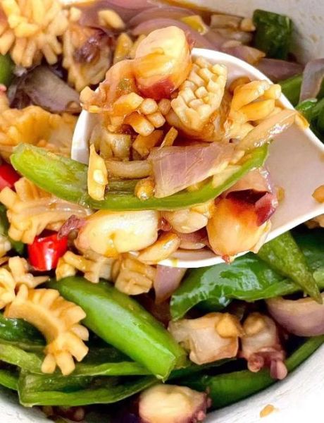 青椒炒鱿鱼干怎么做_鱿鱼干要不要提前泡-第2张图片-山城妙识