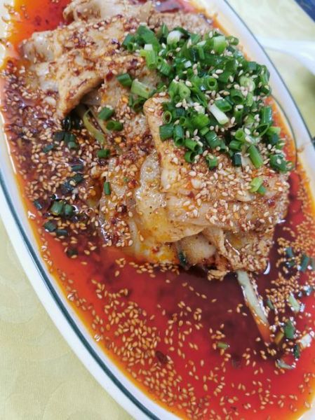 蒜泥白肉又叫什么名字_蒜泥白肉为什么叫白肉-第1张图片-山城妙识 蒜泥白肉又叫什么名字_蒜泥白肉为什么叫白肉-第1张图片-山城妙识