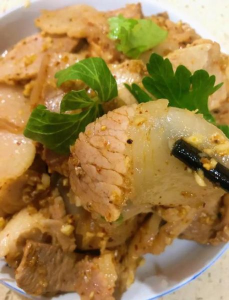 蒜泥白肉煮多久_多久能熟-第2张图片-山城妙识 蒜泥白肉煮多久_多久能熟-第2张图片-山城妙识